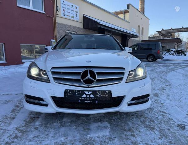 Balts Mercedes-Benz c-220 2016 Šauļi, ar dzinēja tilpumu 2.14 L un nobraukumu 283 tūkst. km par 5950 €, foto 2 vietnē AUTOMOTO.COM.LV