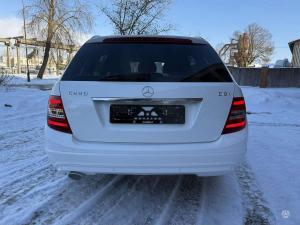 Balts Mercedes-Benz c-220 2016 Šauļi, ar dzinēja tilpumu 2.14 L un nobraukumu 283 tūkst. km par 5950 €, foto 5 vietnē AUTOMOTO.COM.LV
