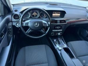 Balts Mercedes-Benz c-220 2016 Šauļi, ar dzinēja tilpumu 2.14 L un nobraukumu 283 tūkst. km par 5950 €, foto 8 vietnē AUTOMOTO.COM.LV