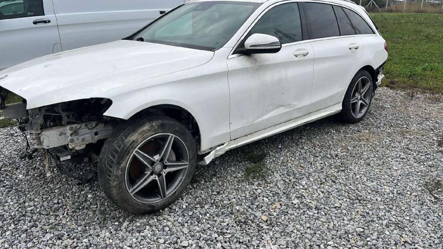 White Mercedes-Benz c-220 2016 in Gargzdai, with an engine capacity of 2.14 L and mileage of 54 thousand km for 7700 €, photo 1 on AUTOMOTO.COM.LV