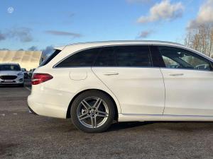 White Mercedes-Benz c-220 2017 in Vilnius, with an engine capacity of 2.14 L and mileage of 225 thousand km for 9200 €, photo 7 on AUTOMOTO.COM.LV
