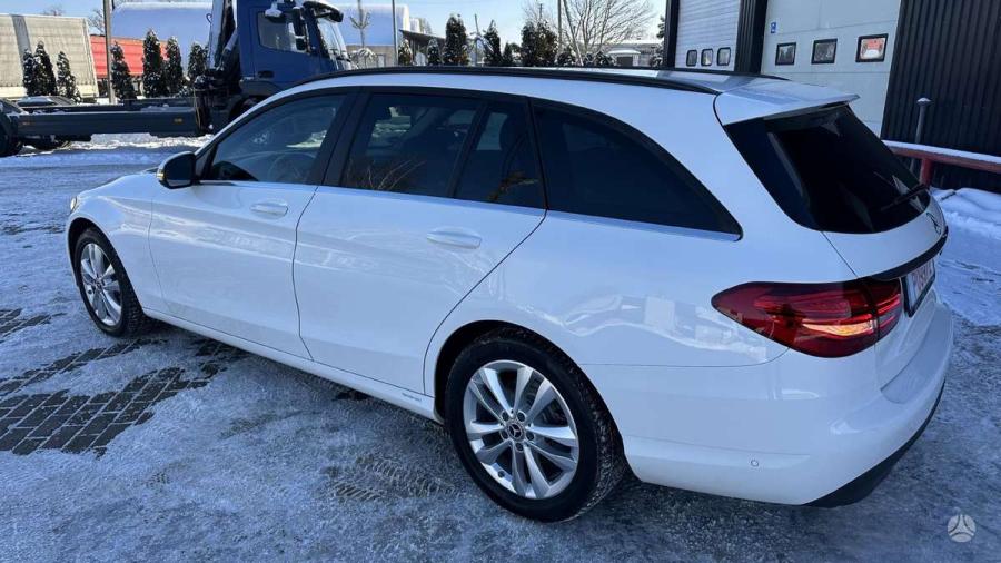 Balts Mercedes-Benz c-220 2017 Marijampole, ar dzinēja tilpumu 2.14 L un nobraukumu 299 tūkst. km par 10900 €, foto 11 vietnē AUTOMOTO.COM.LV