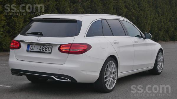 Balts Mercedes-Benz c-220 2017 Rīga, ar dzinēja tilpumu 2.20 L un nobraukumu 294 tūkst. km par 10500 €, foto 3 vietnē AUTOMOTO.COM.LV