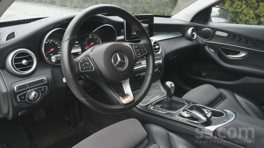 Balts Mercedes-Benz c-220 2017 Rīga, ar dzinēja tilpumu 2.20 L un nobraukumu 294 tūkst. km par 10500 €, foto 13 vietnē AUTOMOTO.COM.LV