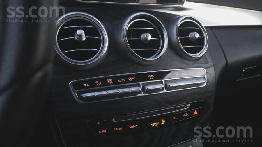 Balts Mercedes-Benz c-220 2017 Rīga, ar dzinēja tilpumu 2.20 L un nobraukumu 294 tūkst. km par 10500 €, foto 21 vietnē AUTOMOTO.COM.LV