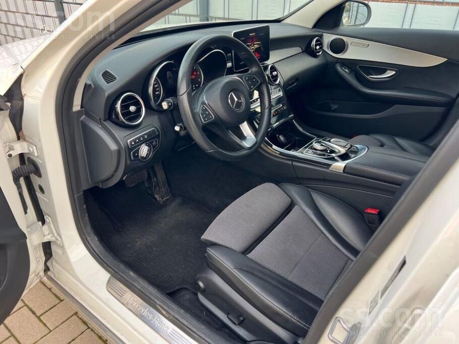 Balts Mercedes-Benz c-220 2018 Rīga, ar dzinēja tilpumu 2.20 L un nobraukumu 299 tūkst. km par 11900 €, foto 10 vietnē AUTOMOTO.COM.LV