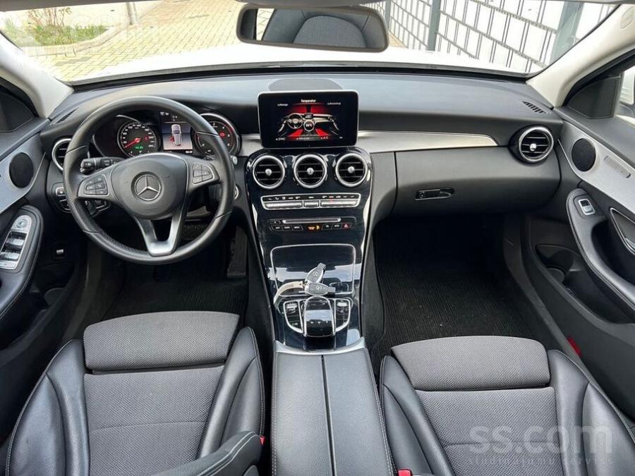 Balts Mercedes-Benz c-220 2018 Rīga, ar dzinēja tilpumu 2.20 L un nobraukumu 299 tūkst. km par 11900 €, foto 11 vietnē AUTOMOTO.COM.LV