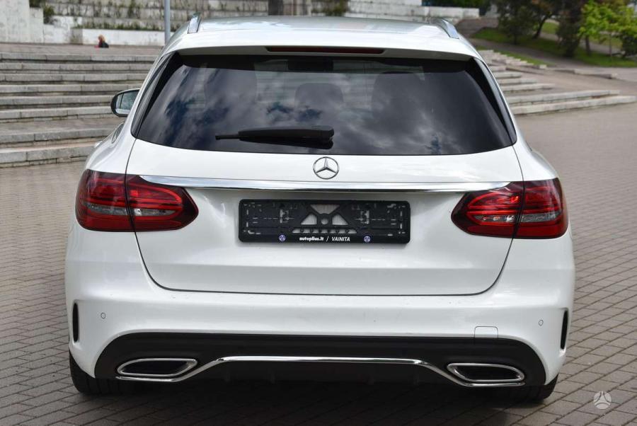 White Mercedes-Benz c-220 2019 in Vilnius, with an engine capacity of 1.95 L and mileage of 262 thousand km for 13000 €, photo 11 on AUTOMOTO.COM.LV