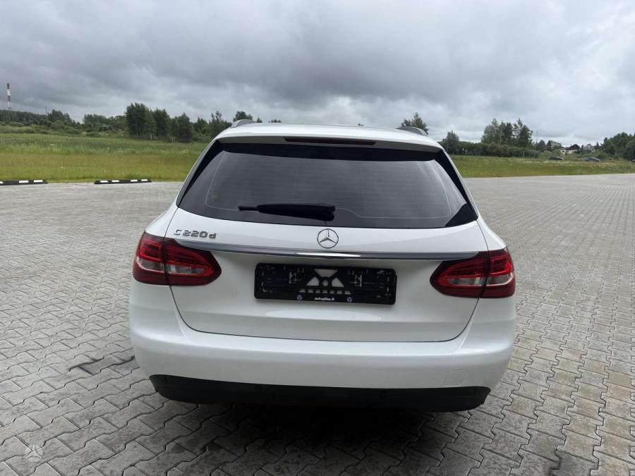 Balts Mercedes-Benz c-220 2019 Šauļi, ar dzinēja tilpumu 1.95 L un nobraukumu 270 tūkst. km par 9700 €, foto 7 vietnē AUTOMOTO.COM.LV