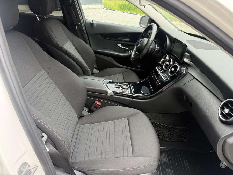 Balts Mercedes-Benz c-220 2019 Šauļi, ar dzinēja tilpumu 1.95 L un nobraukumu 270 tūkst. km par 9700 €, foto 11 vietnē AUTOMOTO.COM.LV