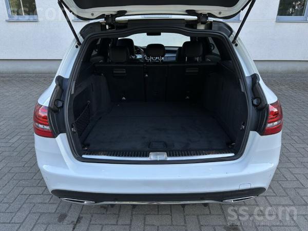 White Mercedes-Benz c-220 2019 in Jelgava, with an engine capacity of 2.00 L and mileage of 264 thousand km for 17500 €, photo 7 on AUTOMOTO.COM.LV