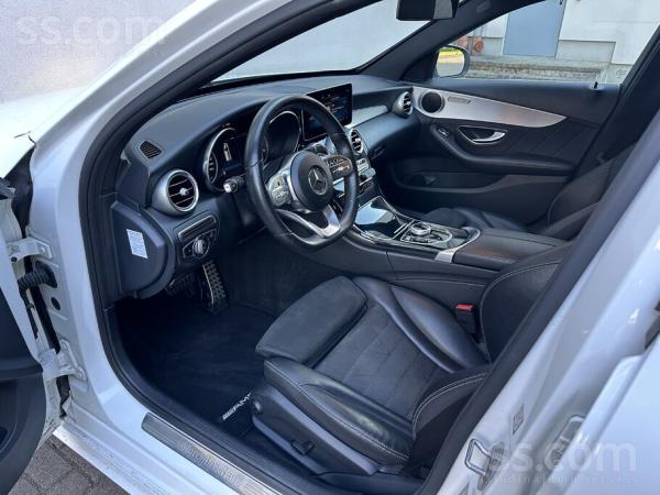White Mercedes-Benz c-220 2019 in Jelgava, with an engine capacity of 2.00 L and mileage of 264 thousand km for 17500 €, photo 8 on AUTOMOTO.COM.LV