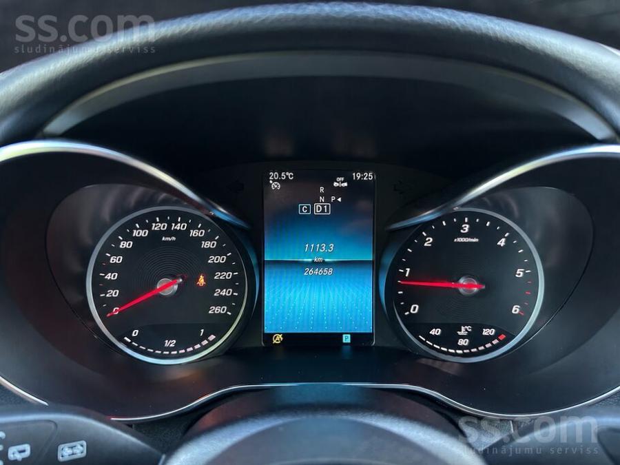 Белый Мерседес Ц 220 2019 в Елгава, объемом двигателя 2.00 л и пробегом 264 тыс. км за 17500 €, фото 29 на AUTOMOTO.COM.LV