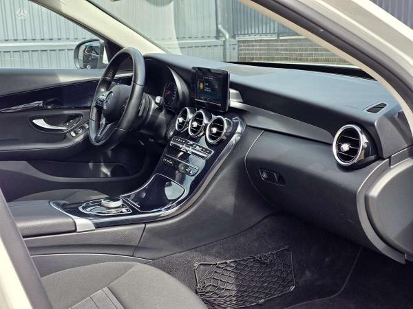 Balts Mercedes-Benz c-220 2019 Tauragė, ar dzinēja tilpumu 2.14 L un nobraukumu 319 tūkst. km par 10900 €, foto 10 vietnē AUTOMOTO.COM.LV