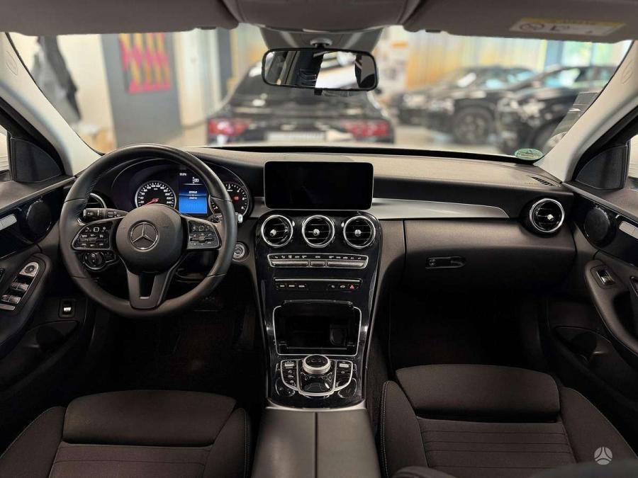 Белый Мерседес Ц 220 2019 в Клайпеда, объемом двигателя 1.95 л и пробегом 236 тыс. км за 16500 €, фото 8 на AUTOMOTO.COM.LV