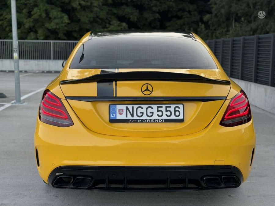 Yellow Mercedes-Benz c-220 2014 in Vilnius, with an engine capacity of 2.14 L and mileage of 300 thousand km for 11999 €, photo 9 on AUTOMOTO.COM.LV