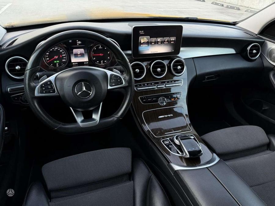 Yellow Mercedes-Benz c-220 2014 in Vilnius, with an engine capacity of 2.14 L and mileage of 300 thousand km for 11999 €, photo 21 on AUTOMOTO.COM.LV