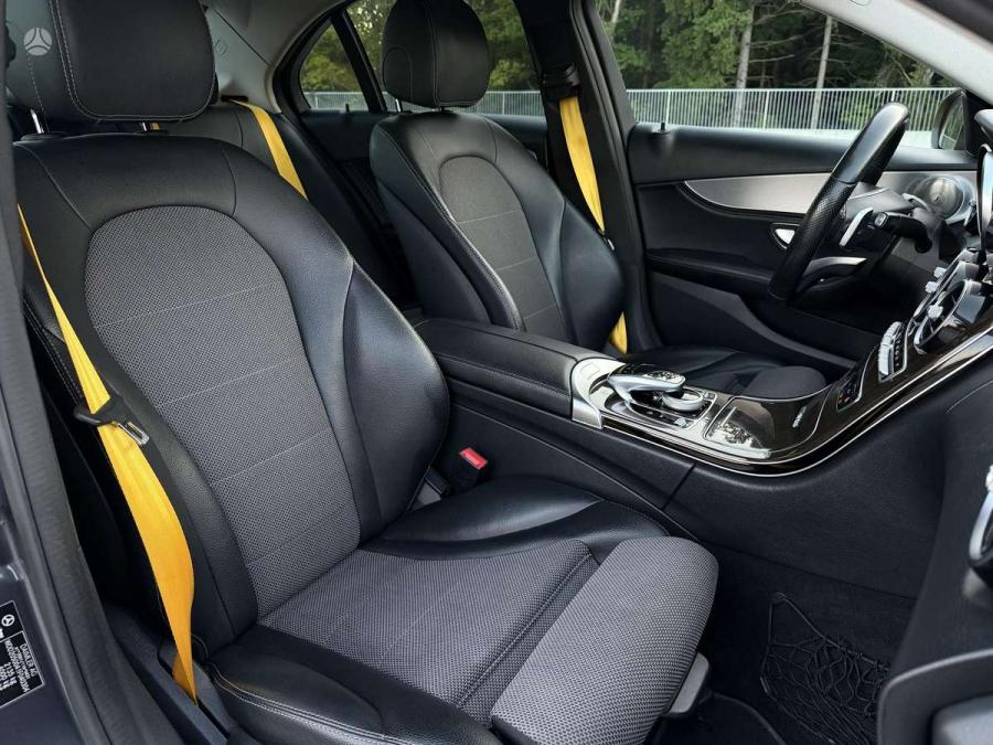 Yellow Mercedes-Benz c-220 2014 in Vilnius, with an engine capacity of 2.14 L and mileage of 300 thousand km for 11999 €, photo 36 on AUTOMOTO.COM.LV