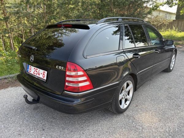 Melns Mercedes-Benz c-230 2006 Ogre, ar dzinēja tilpumu 2.20 L un nobraukumu 0 tūkst. km par 3500 €, foto 5 vietnē AUTOMOTO.COM.LV