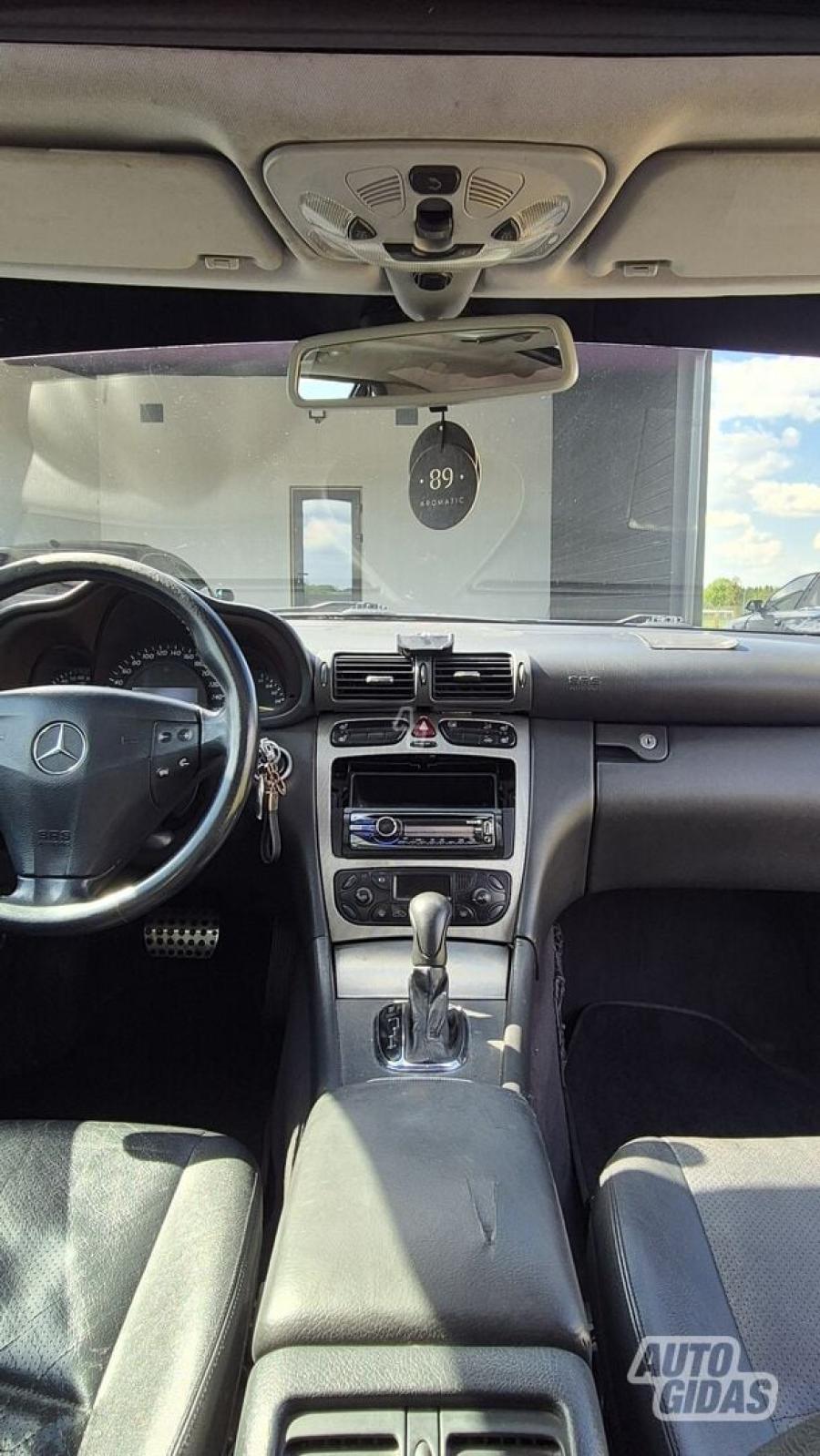 Blue Mercedes-Benz c-230 2001 in Siauliai, with an engine capacity of 2.30 L and mileage of 282 thousand km for 2100 €, photo 12 on AUTOMOTO.COM.LV