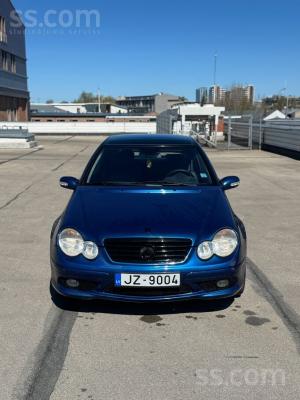 Zils Mercedes-Benz c-230 2003 Rīga, ar dzinēja tilpumu 2.30 L un nobraukumu 219 tūkst. km par 1700 €, foto 3 vietnē AUTOMOTO.COM.LV