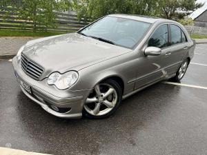 Brūns Mercedes-Benz c-230 2008 Birštonas, ar dzinēja tilpumu 2.50 L un nobraukumu 203 tūkst. km par 1600 €, foto 3 vietnē AUTOMOTO.COM.LV