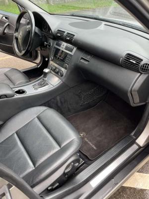 Brūns Mercedes-Benz c-230 2008 Birštonas, ar dzinēja tilpumu 2.50 L un nobraukumu 203 tūkst. km par 1600 €, foto 6 vietnē AUTOMOTO.COM.LV
