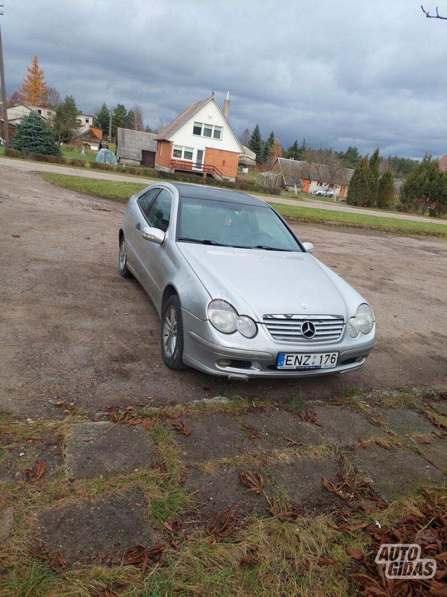 Mercedes-Benz c-230 2003 Molėtai, ar dzinēja tilpumu 2.30 L un nobraukumu 3782 tūkst. km par 900 €, foto 6 vietnē AUTOMOTO.COM.LV