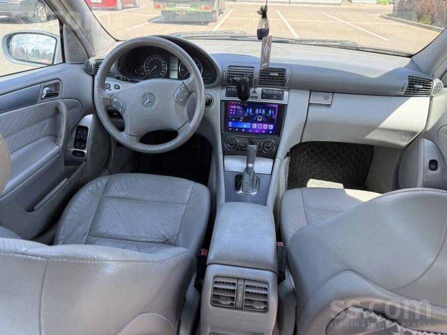 Grey Mercedes-Benz c-230 2005 in Riga, with an engine capacity of 1.80 L and mileage of 261 thousand km for 1600 €, photo 11 on AUTOMOTO.COM.LV