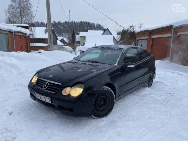Mercedes-Benz c-230 2003 Ignalina, ar dzinēja tilpumu 2.30 L un nobraukumu 250 tūkst. km par 680 €, foto 1 vietnē AUTOMOTO.COM.LV