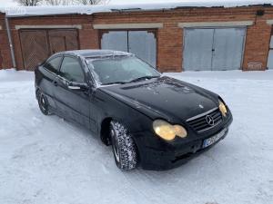 Mercedes-Benz c-230 2003 Ignalina, ar dzinēja tilpumu 2.30 L un nobraukumu 250 tūkst. km par 680 €, foto 3 vietnē AUTOMOTO.COM.LV