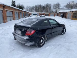 Mercedes-Benz c-230 2003 Ignalina, ar dzinēja tilpumu 2.30 L un nobraukumu 250 tūkst. km par 680 €, foto 4 vietnē AUTOMOTO.COM.LV