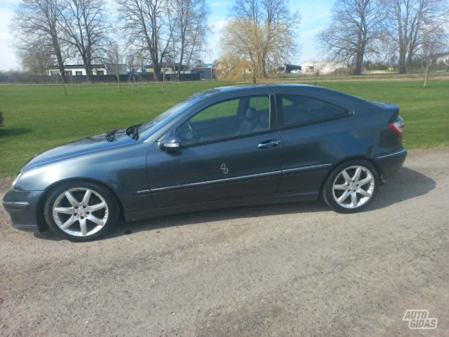 Mercedes-Benz c-230 2004 Šauļi, ar dzinēja tilpumu 1.80 L un nobraukumu 220 tūkst. km par 1600 €, foto 4 vietnē AUTOMOTO.COM.LV