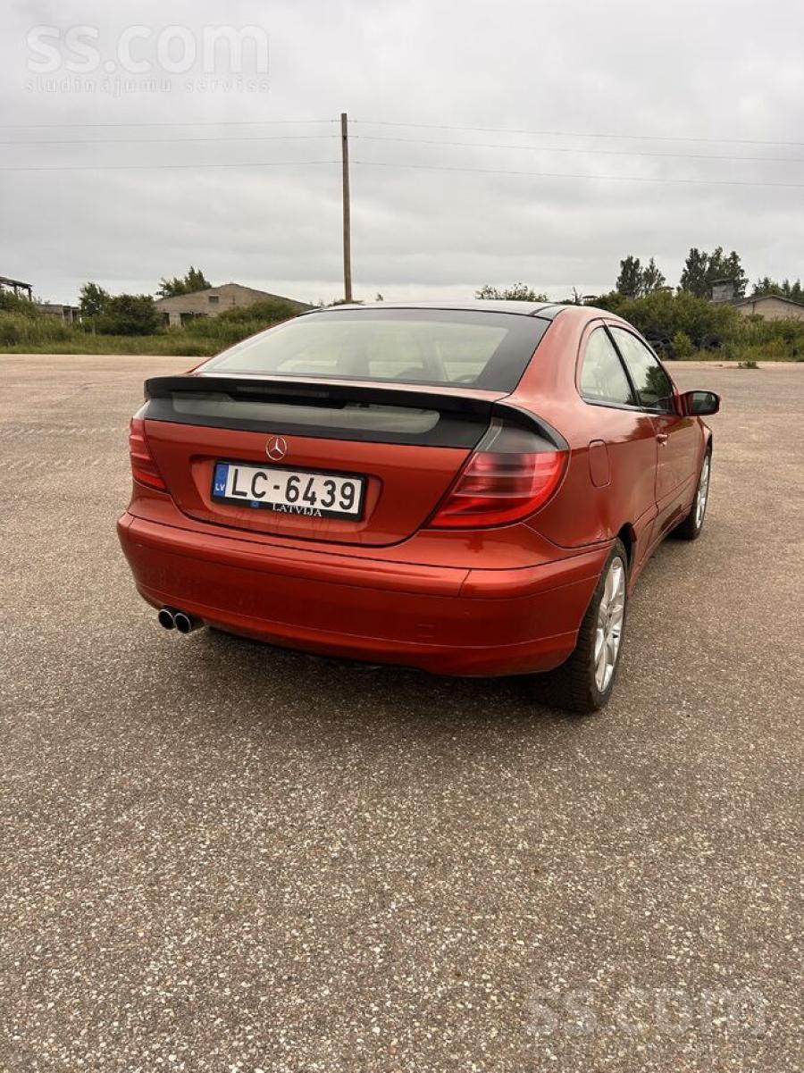 Sarkans Mercedes-Benz c-230 2003 Jelgava, ar dzinēja tilpumu 1.80 L un nobraukumu 332 tūkst. km par 950 €, foto 4 vietnē AUTOMOTO.COM.LV