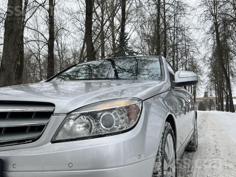 Mercedes-Benz c-230 2007 in Riga, with an engine capacity of 2.50 L and mileage of 260 thousand km for 3590 €, photo 6 on AUTOMOTO.COM.LV