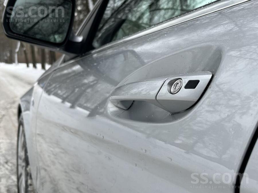 Mercedes-Benz c-230 2007 in Riga, with an engine capacity of 2.50 L and mileage of 260 thousand km for 3590 €, photo 7 on AUTOMOTO.COM.LV