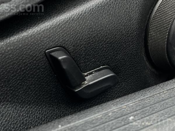 Mercedes-Benz c-230 2007 Rīga, ar dzinēja tilpumu 2.50 L un nobraukumu 260 tūkst. km par 3590 €, foto 9 vietnē AUTOMOTO.COM.LV