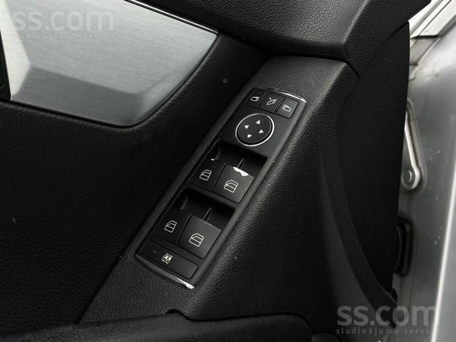 Mercedes-Benz c-230 2007 in Riga, with an engine capacity of 2.50 L and mileage of 260 thousand km for 3590 €, photo 13 on AUTOMOTO.COM.LV