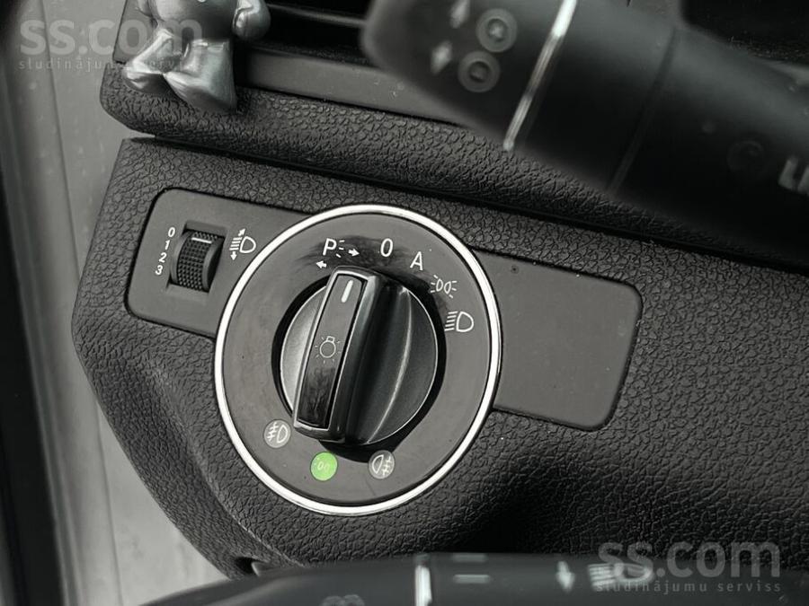 Mercedes-Benz c-230 2007 in Riga, with an engine capacity of 2.50 L and mileage of 260 thousand km for 3590 €, photo 16 on AUTOMOTO.COM.LV