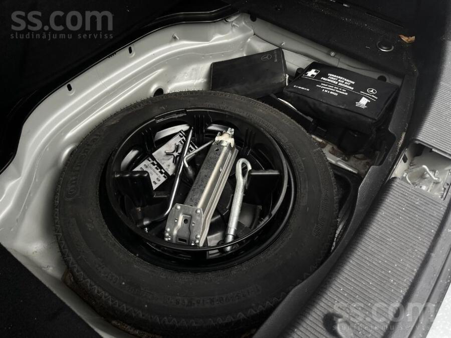 Mercedes-Benz c-230 2007 in Riga, with an engine capacity of 2.50 L and mileage of 260 thousand km for 3590 €, photo 18 on AUTOMOTO.COM.LV