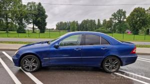 Zils Mercedes-Benz c-240 2004 Valmiera, ar dzinēja tilpumu 2.60 L un nobraukumu 0 tūkst. km par 900 €, foto 7 vietnē AUTOMOTO.COM.LV
