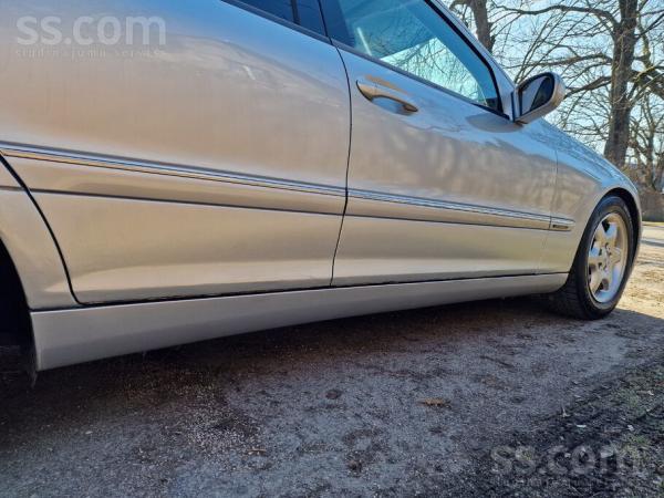 Pelēks Mercedes-Benz c-240 2001 Rīga, ar dzinēja tilpumu 2.60 L un nobraukumu 249 tūkst. km par 2350 €, foto 6 vietnē AUTOMOTO.COM.LV