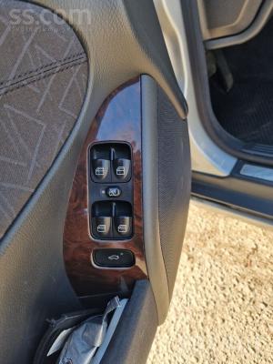 Pelēks Mercedes-Benz c-240 2001 Rīga, ar dzinēja tilpumu 2.60 L un nobraukumu 249 tūkst. km par 2350 €, foto 8 vietnē AUTOMOTO.COM.LV