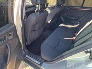 Pelēks Mercedes-Benz c-240 2001 Rīga, ar dzinēja tilpumu 2.60 L un nobraukumu 249 tūkst. km par 2350 €, foto 12 vietnē AUTOMOTO.COM.LV