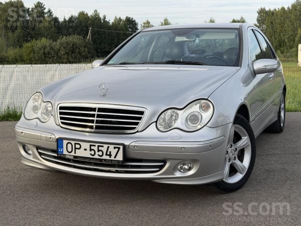 Grey Mercedes-Benz c-240 2005 in Ogre, with an engine capacity of 2.60 L and mileage of 145 thousand km for 3150 €, photo 10 on AUTOMOTO.COM.LV