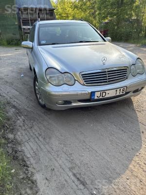 Mercedes-Benz c-240 2001 Jūrmala, ar dzinēja tilpumu 2.60 L un nobraukumu 245 tūkst. km par 550 €, foto 3 vietnē AUTOMOTO.COM.LV
