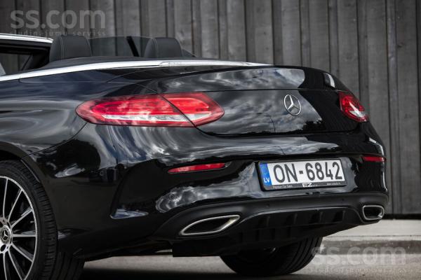 Black Mercedes-Benz C 250 2016 in Tukums, with an engine capacity of 2.20 L and mileage of 266 thousand km for 18990 €, photo 7 on AUTOMOTO.COM.LV