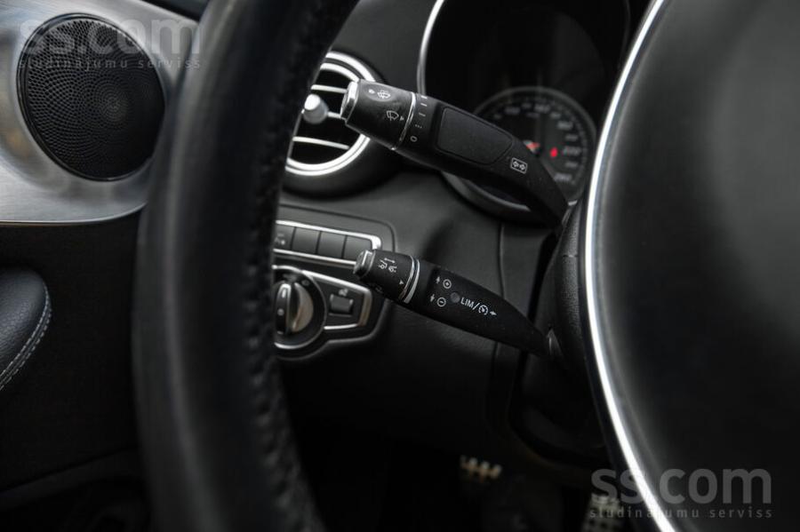 Black Mercedes-Benz C 250 2016 in Tukums, with an engine capacity of 2.20 L and mileage of 266 thousand km for 18990 €, photo 30 on AUTOMOTO.COM.LV