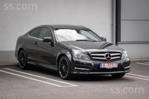 Black Mercedes-Benz C 250 2011 in Riga, with an engine capacity of 2.20 L and mileage of 233 thousand km for 9350 €, photo 4 on AUTOMOTO.COM.LV