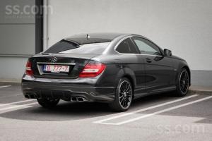 Black Mercedes-Benz C 250 2011 in Riga, with an engine capacity of 2.20 L and mileage of 233 thousand km for 9350 €, photo 5 on AUTOMOTO.COM.LV